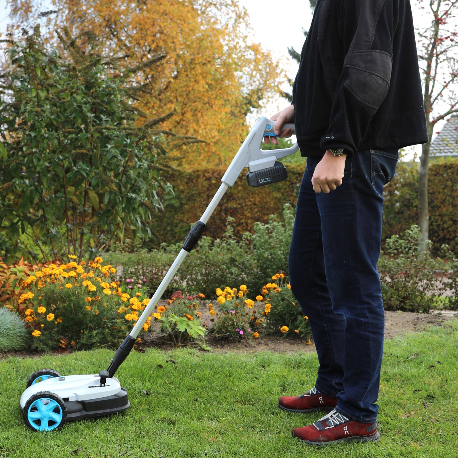 Small battery operated lawn mower store